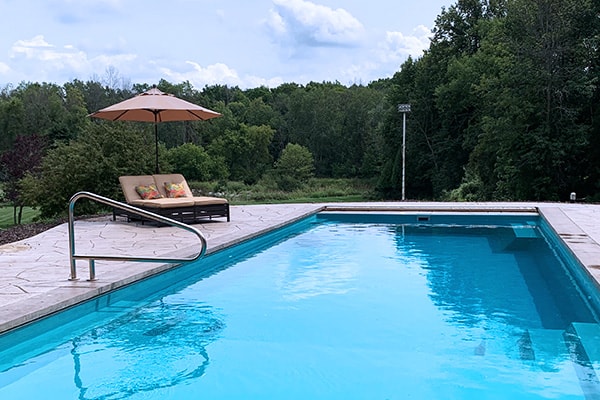 Illusion Fiberglass Pool Oconomowoc WI | Rectangular Pool