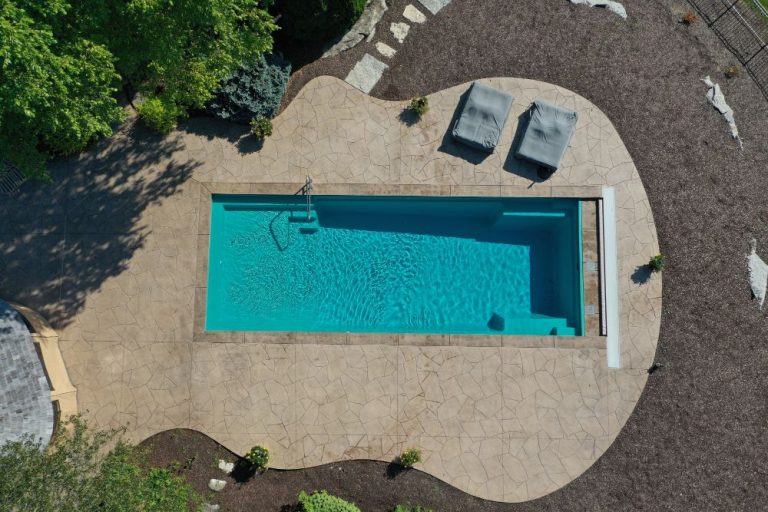 Illusion Fiberglass Pool Oconomowoc WI | Rectangular Pool
